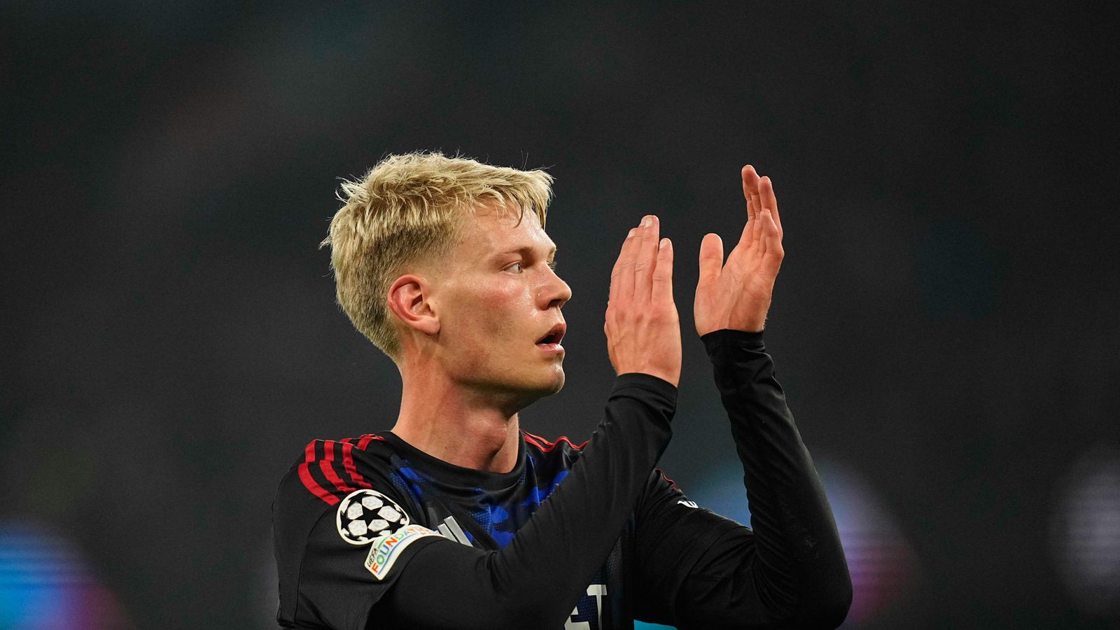 Orri skoraði tvö eftir að hafa komið inn á en Rúnar Alex með slæm mis ...