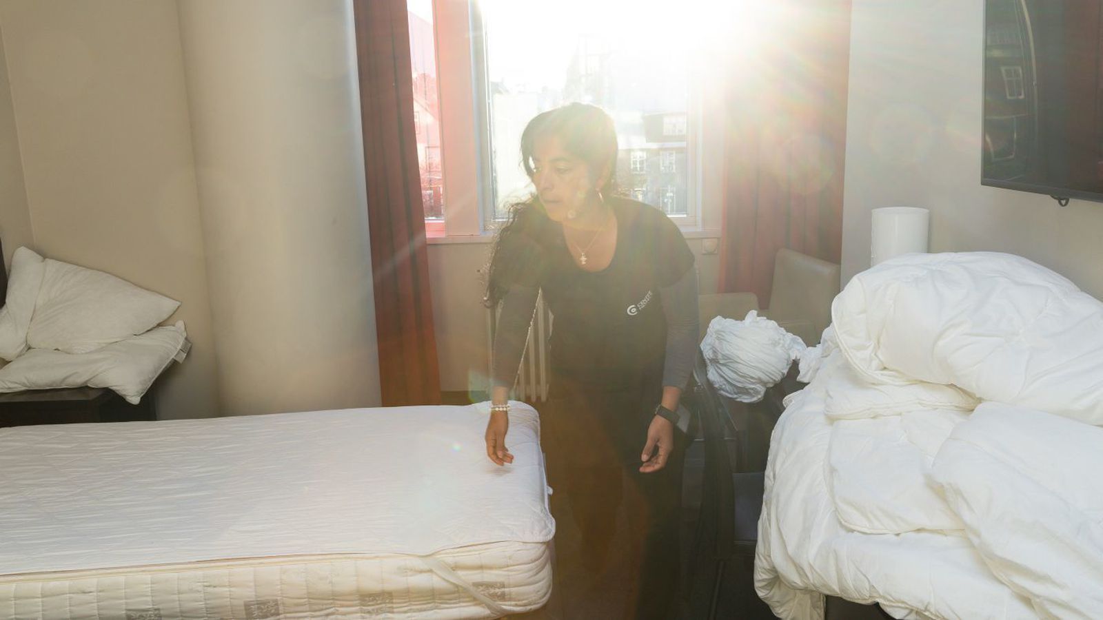 Laun verka­­fólks og starfs­­fólks í veitinga- og gisti­­starf­­semi ...