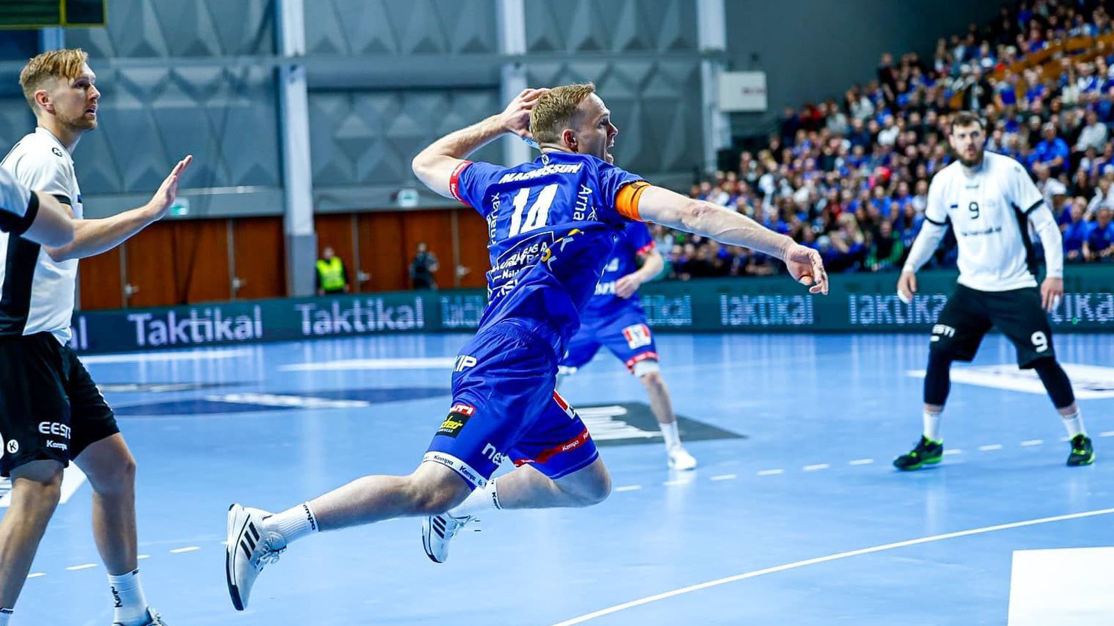 Upp­gjörið: Ís­land - Eist­land 50-25 | Stigu bensínið í botn frá ...