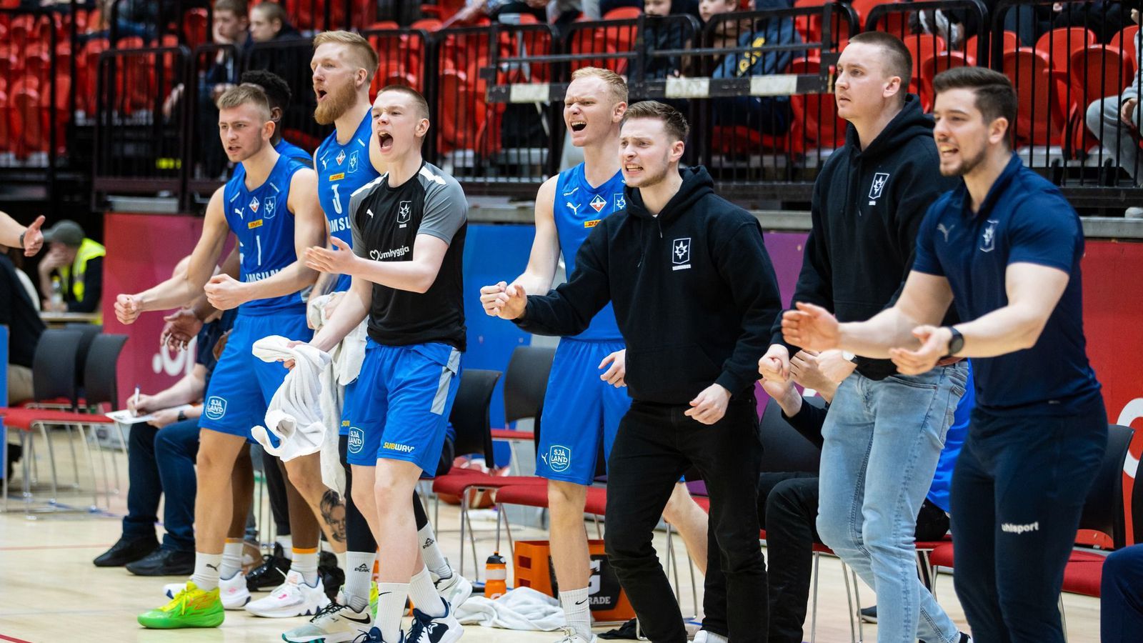 Umfjöllun,viðtöl og myndir: Valur - Stjarnan 89-94 | Stjarnan kippti ...