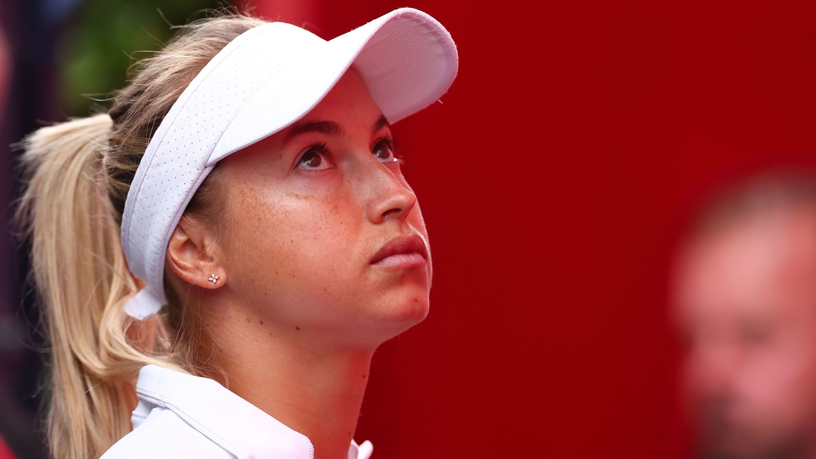 Hræddist á­horf­anda á Wimbledon: „Kannski er hann með hníf“ - Vísir