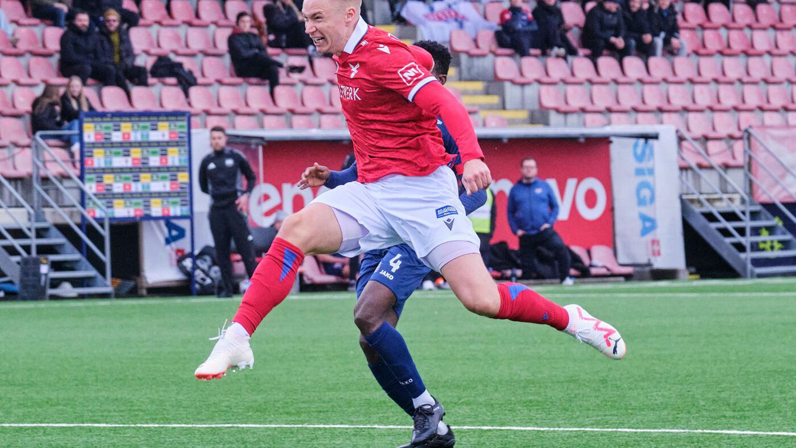 Upp­gjörið: Valur - KA 3-1 | Jónatan Ingi sýndi sínar bestu hliðar í ...