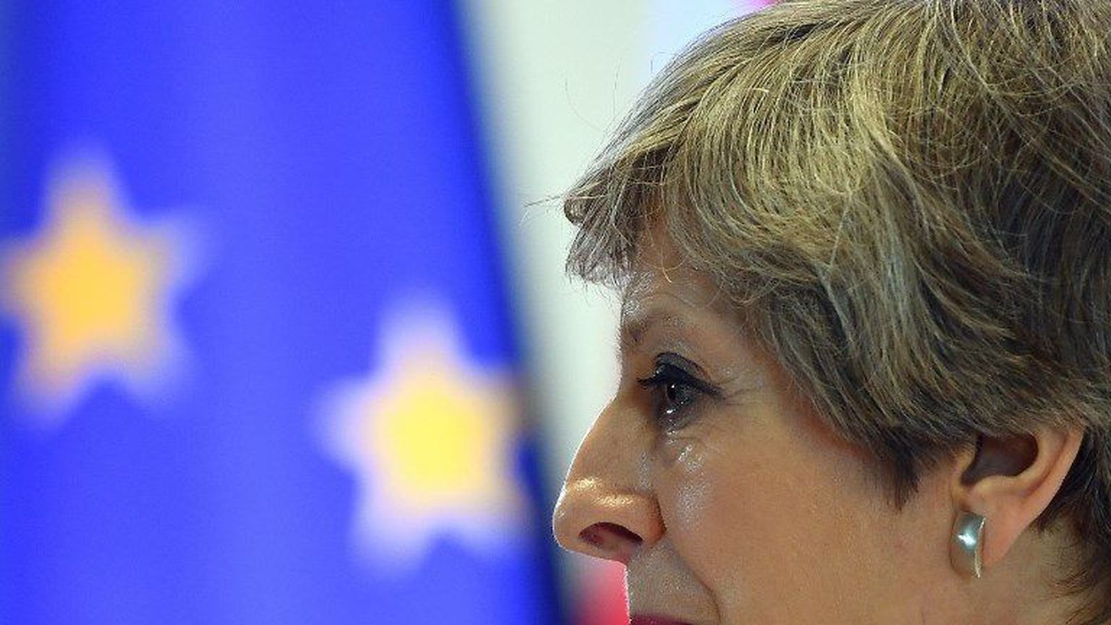 Tilboði May um réttindi ESB borgara fálega tekið í Brussel - Vísir