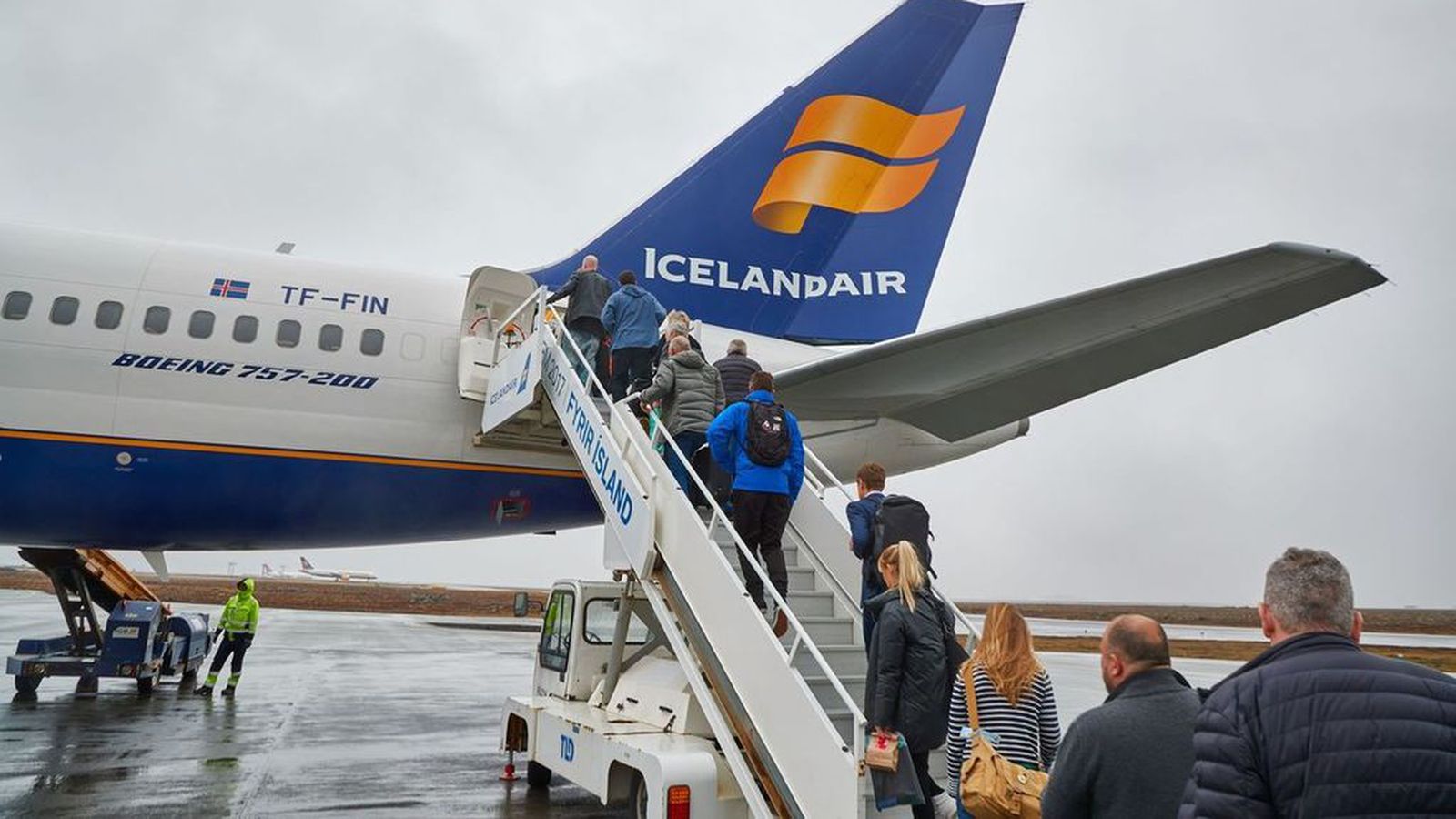 Icelandair Laying Off 88 Employees - Vísir