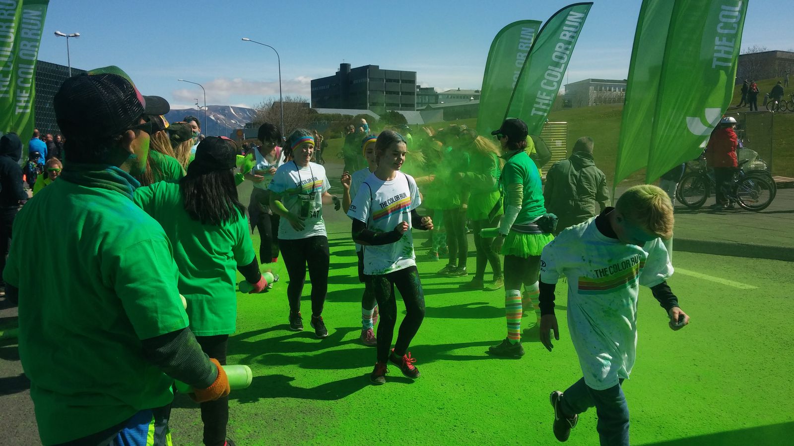 Myndaæði heltekur þátttakendur The Color Run - Vísir