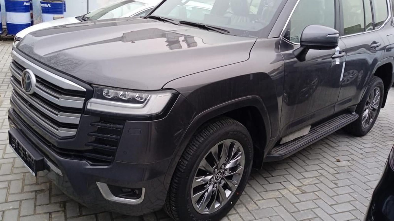 Óvenjulega dýr Toyota-jeppi til sölu á Facebook - Vísir