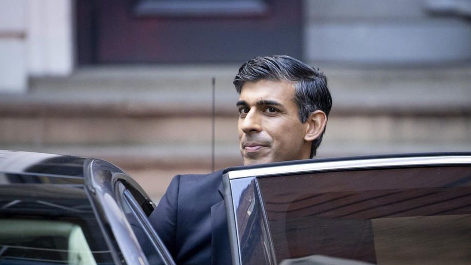 Sunak til fundar við Karl í dag og verður form­lega for­sætis­ráð­herra ...