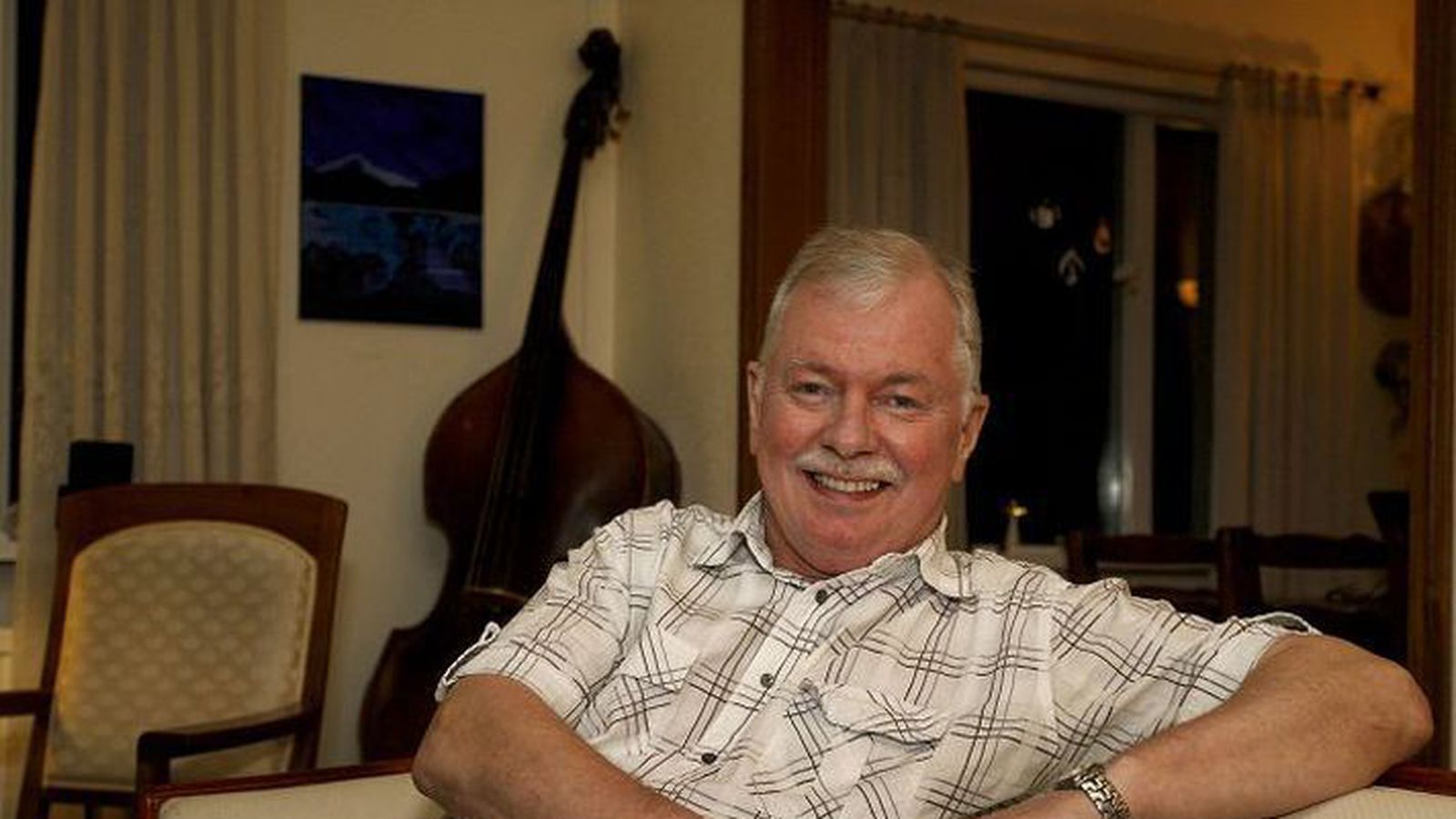 Helgi Péturs­son er látinn - Vísir