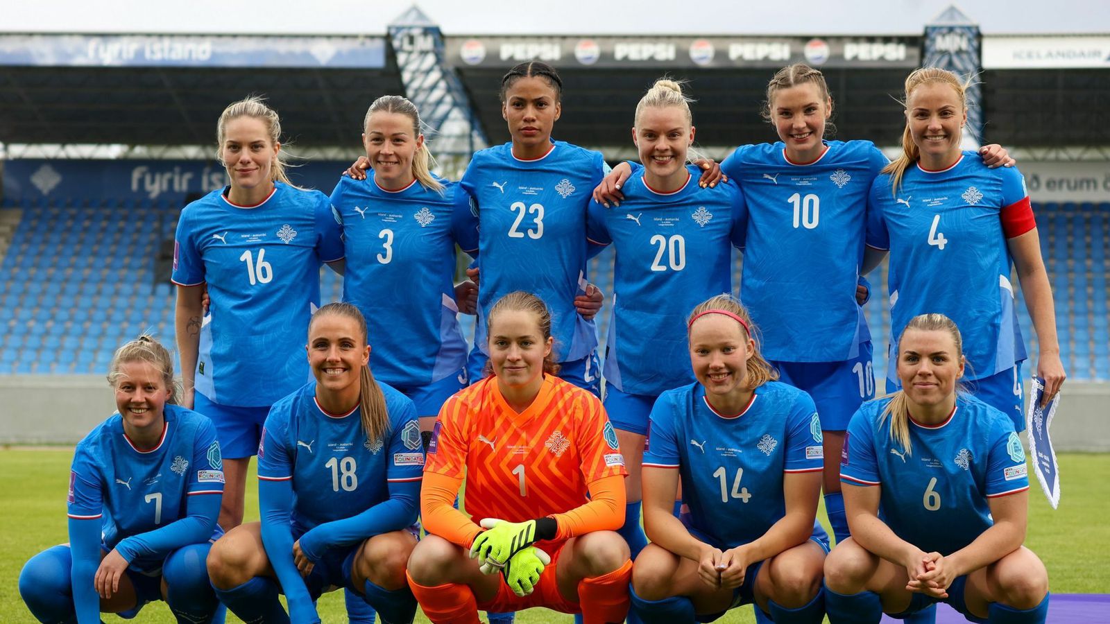 Byrjunar­liðið gegn Austur­ríki: Tvær breytingar og allar á skýrslu - Vísir