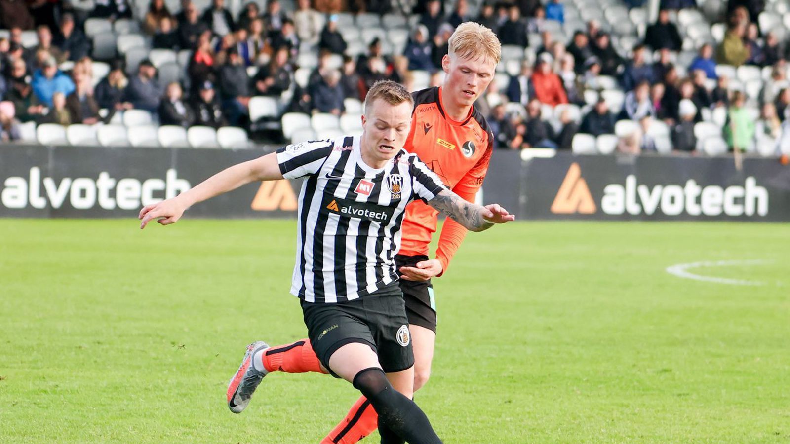 Fyrsta skóflu­stunga tekin og KR spilar á gervigrasi - Vísir