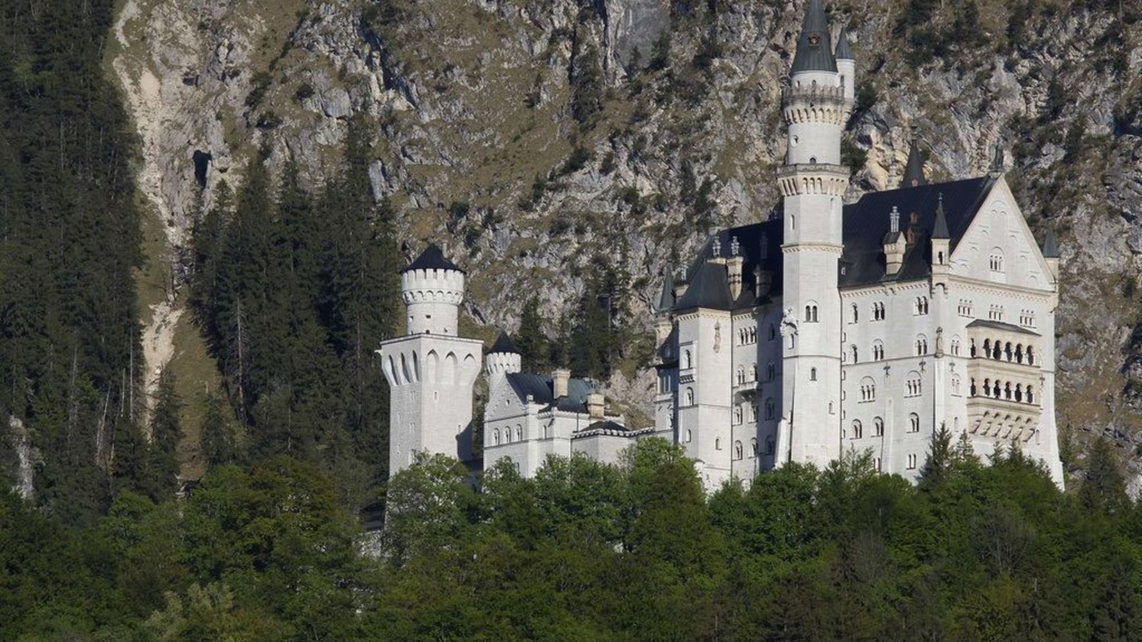 Kona látin eftir árás við Neuschwan­stein-kastala - Vísir