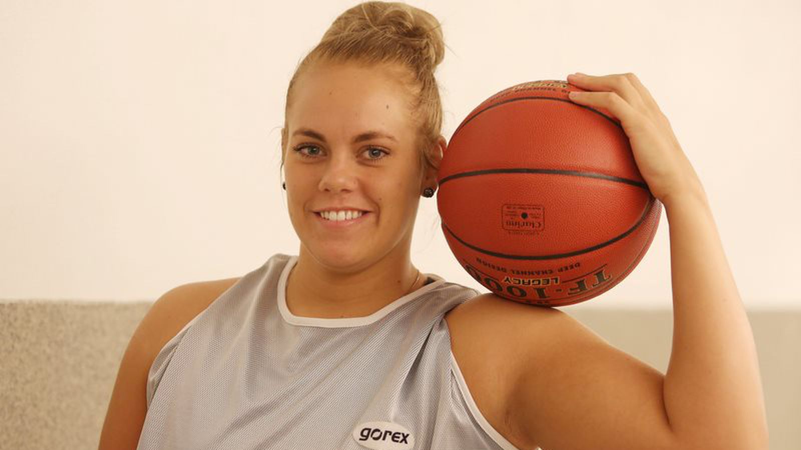 Helena með 19 stig á aðeins 17 mínútum - Vísir