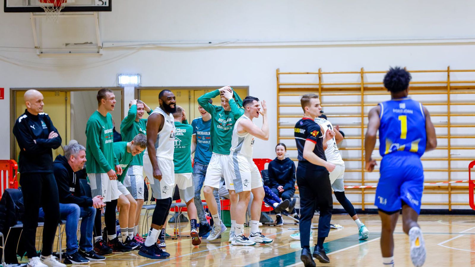 Umfjöllun og viðtöl: Breiðablik - Grindavík 104-92 | Gott gengi Blika ...