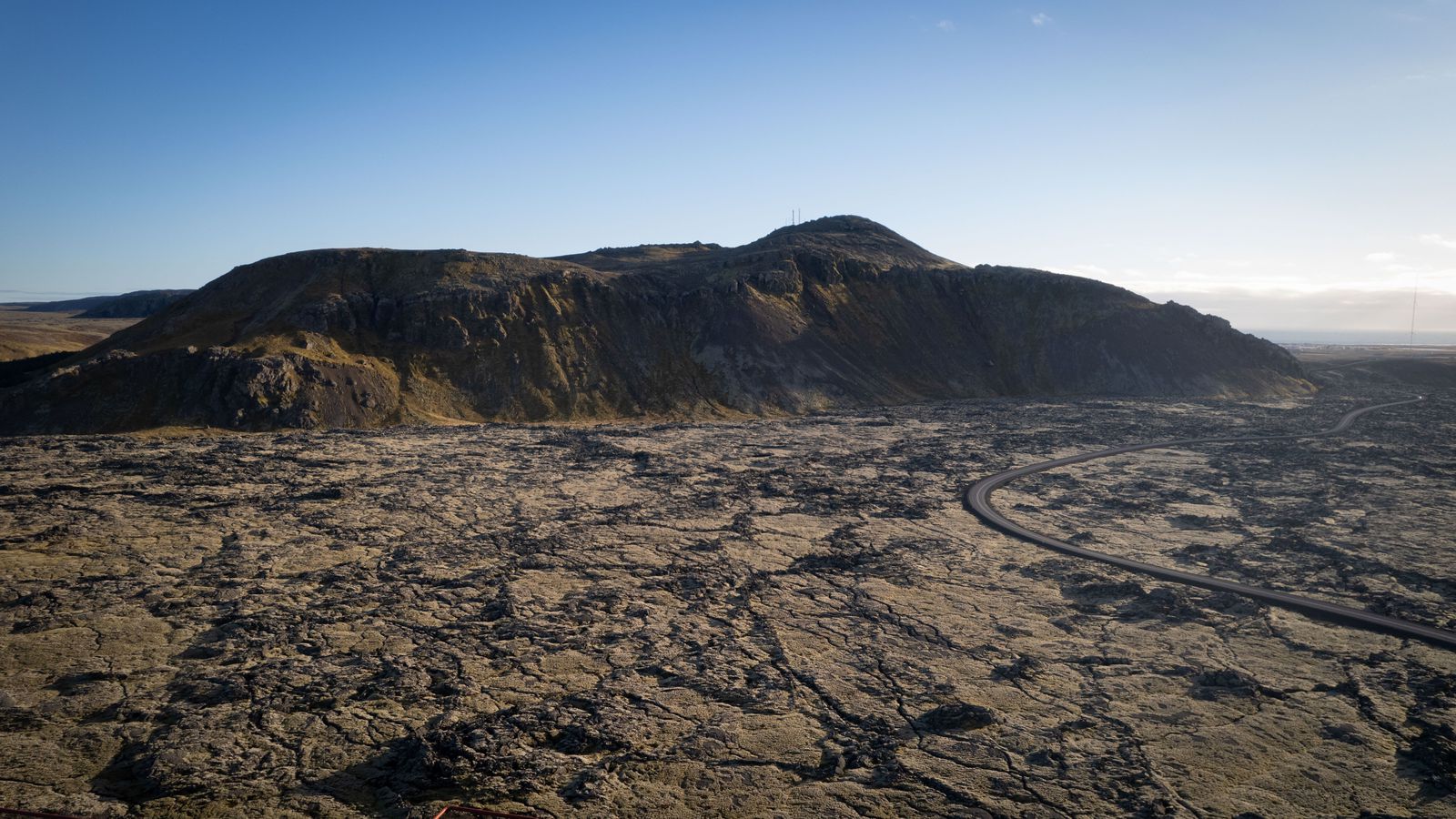 Þensla undir Þor­birni og öflugra merki um land­ris - Vísir