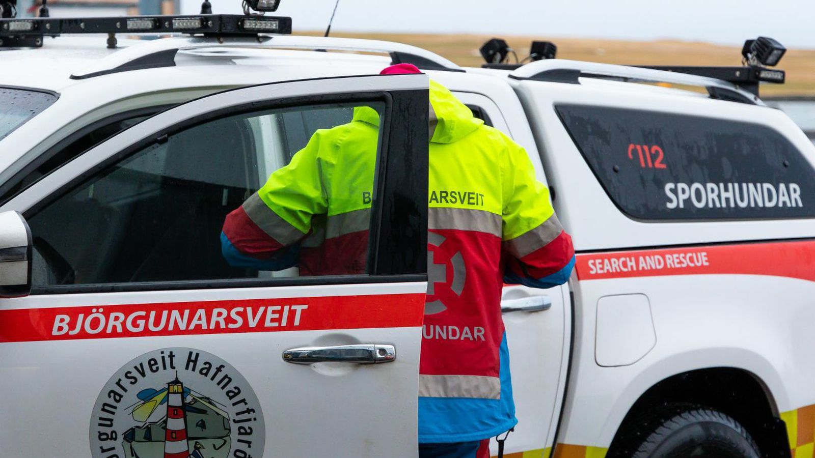 Sér­fræðingar í straum­vatns­leit að­stoða við leit í Fnjósk­á - Vísir