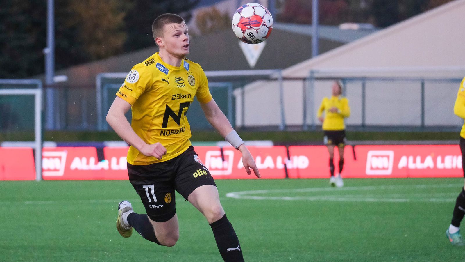 Dag­skráin í dag: Stúkan tæklar stóru málin og Guð­rún gæti orðið ...