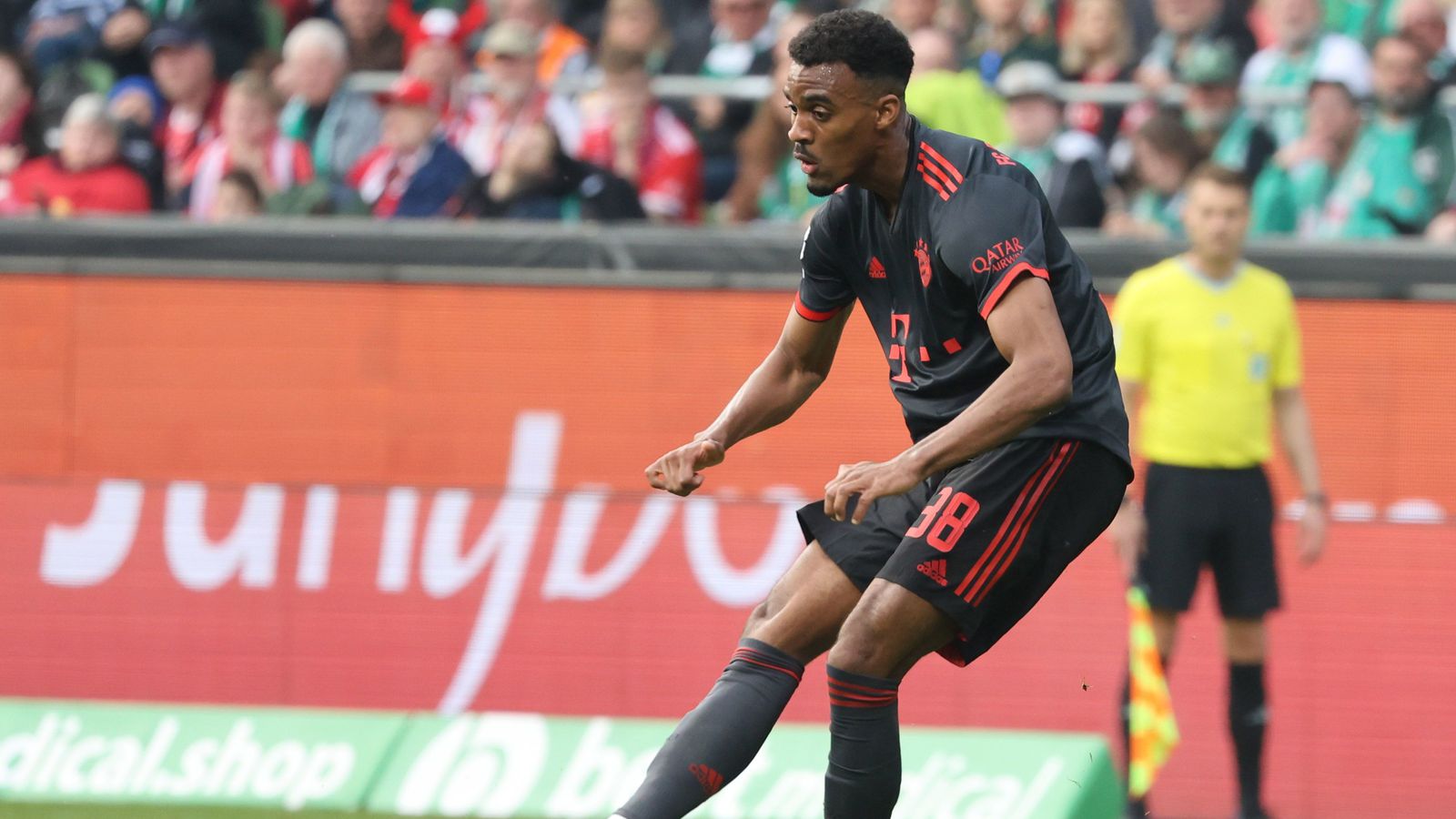 Gra­ven­berch á leið til Liver­pool fyrir rúman fimm og hálfan milljarð ...