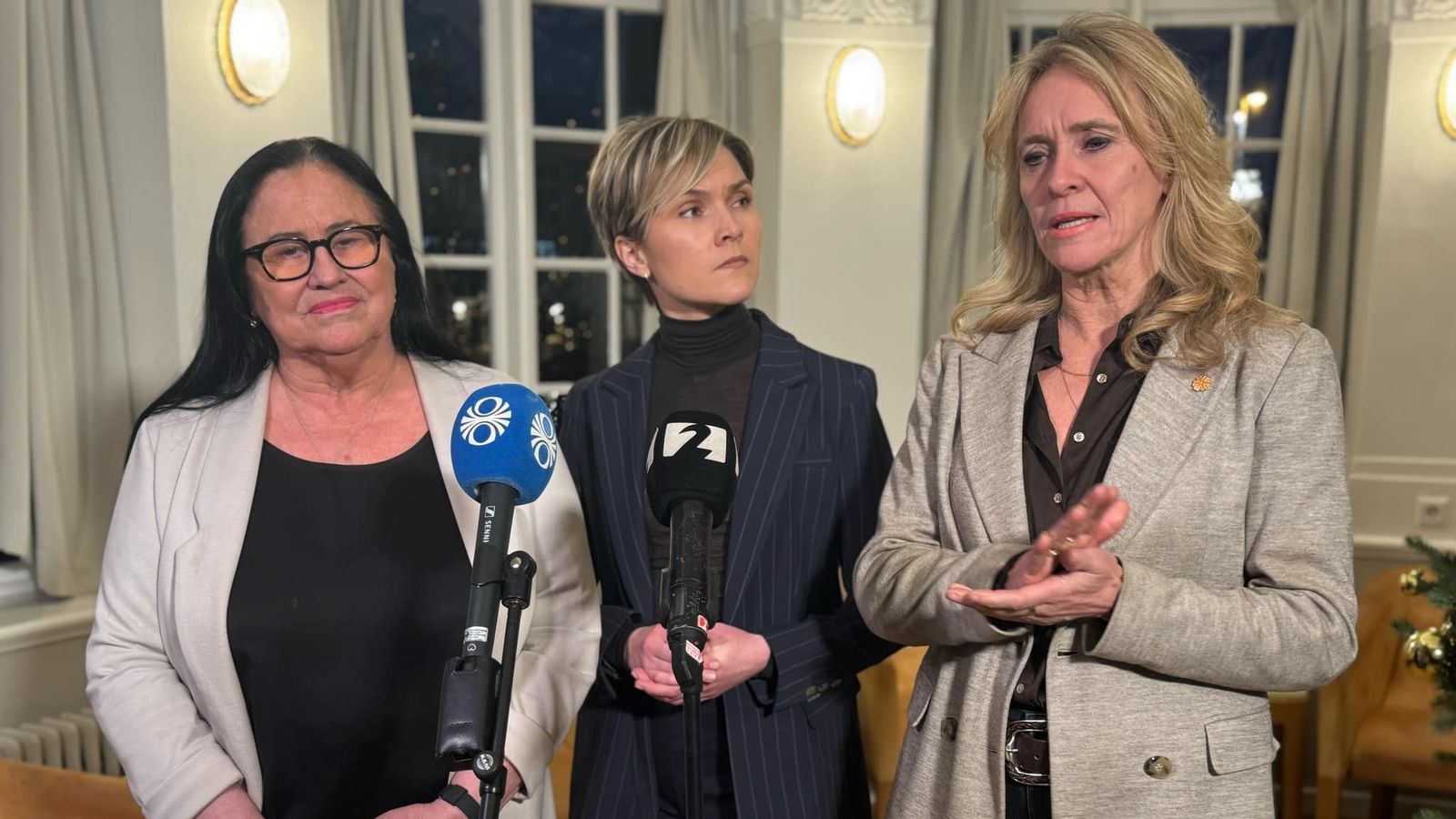 Stefna að því að byrja á stjórnarsátt­mála eftir helgi - Vísir