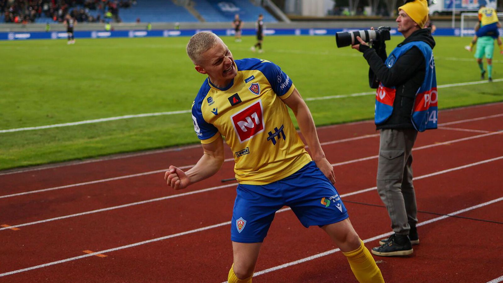 Sil­ke­borg til Akur­eyrar og leið Vals, Víkings og Breiða­bliks ljósari - Vísir