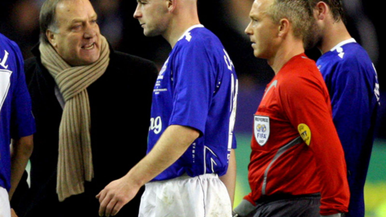 Gunnar: Gaf merki um hornspyrnu - Vísir