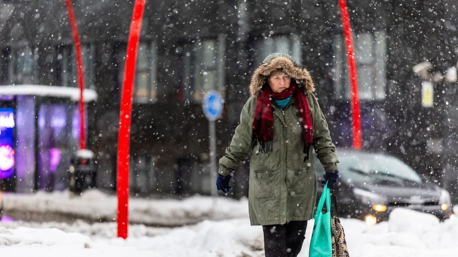 Næsta lægð skellur á landið og von á asa­hláku og hvassvirði - Vísir