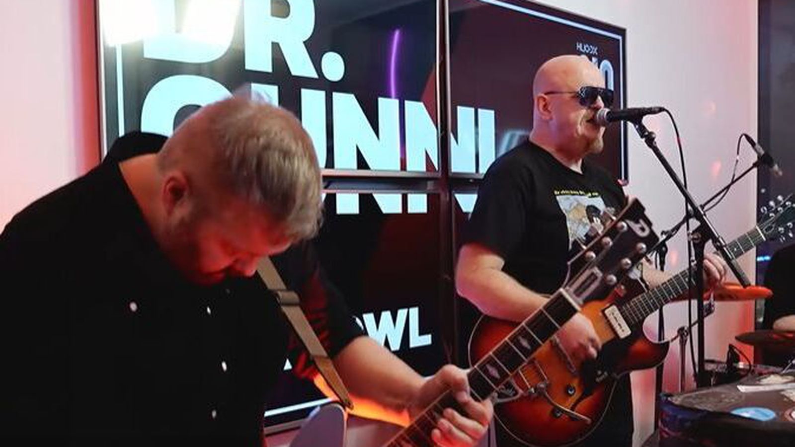 Live in a fishbowl: Dr. Gunni alltaf á leiðinni til að drepa þig - Vísir