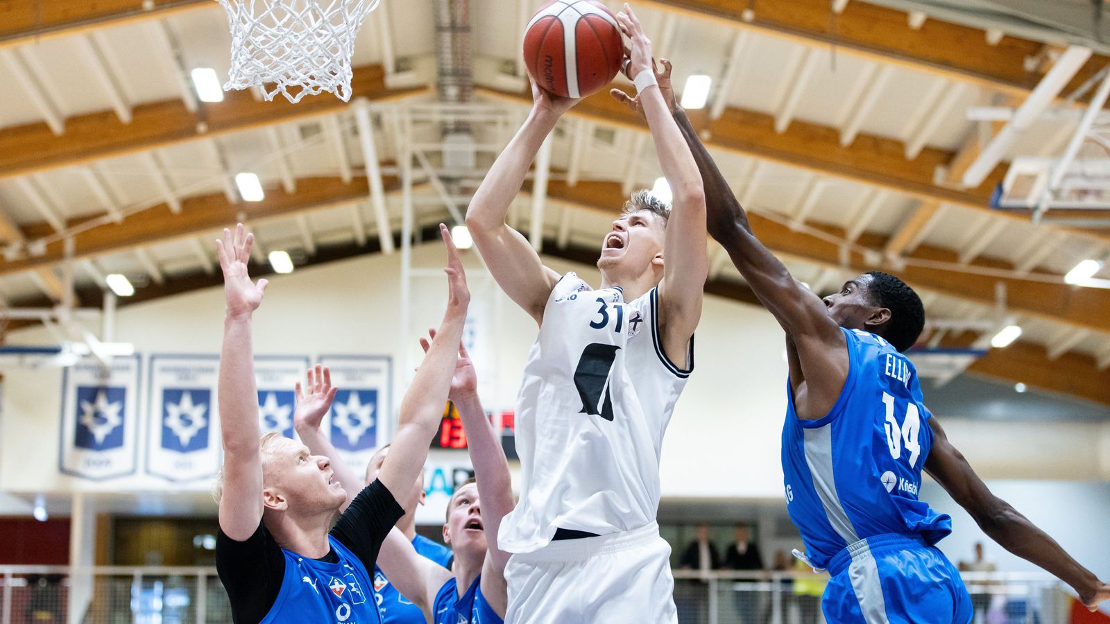 Um­fjöllun og við­töl: Kefla­vík - Hamar 100-88 | Kefl­víkingar höfðu ...