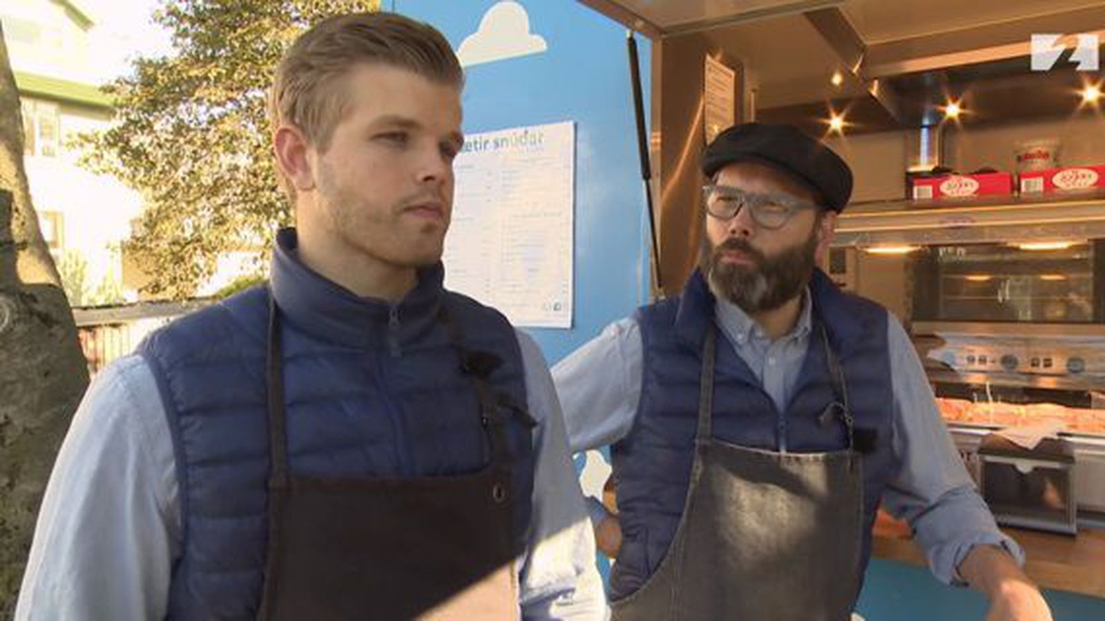 Kennari úr Verzló opnaði snúðavagn með syni sínum - Vísir