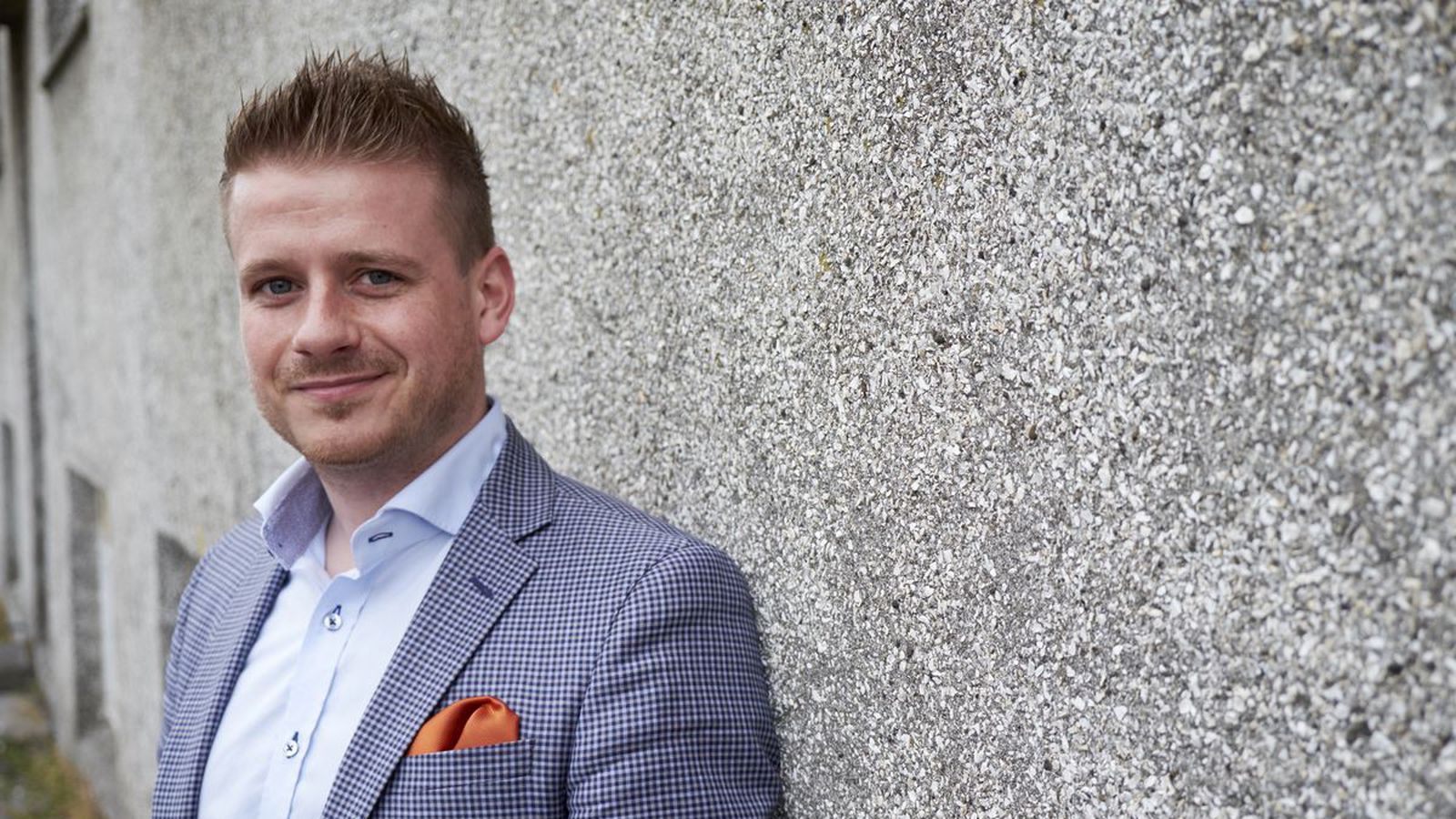 Sturla keypti blokk á Ásbrú - Vísir