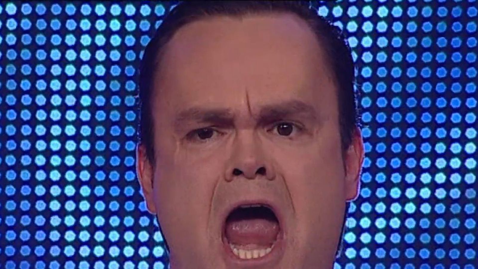 9 dagar í Idol: Pétur Jóhann fór á kostum sem óperu­söngvari - Vísir