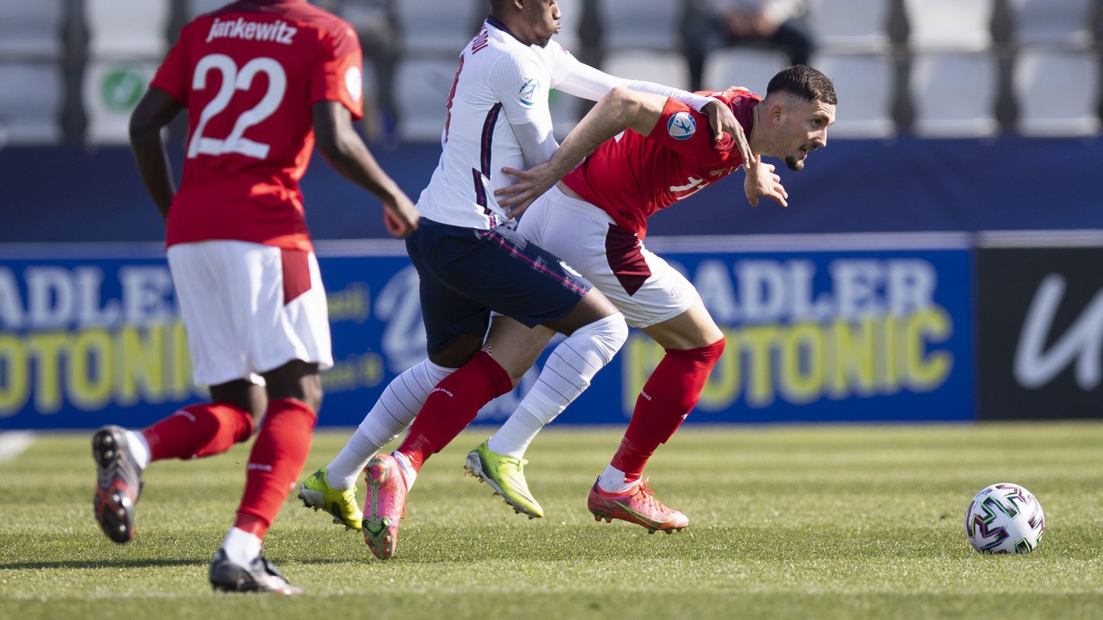 Fram­herjar frá Arsenal, Chelsea og PSV en að­eins eitt skot á mark í ...