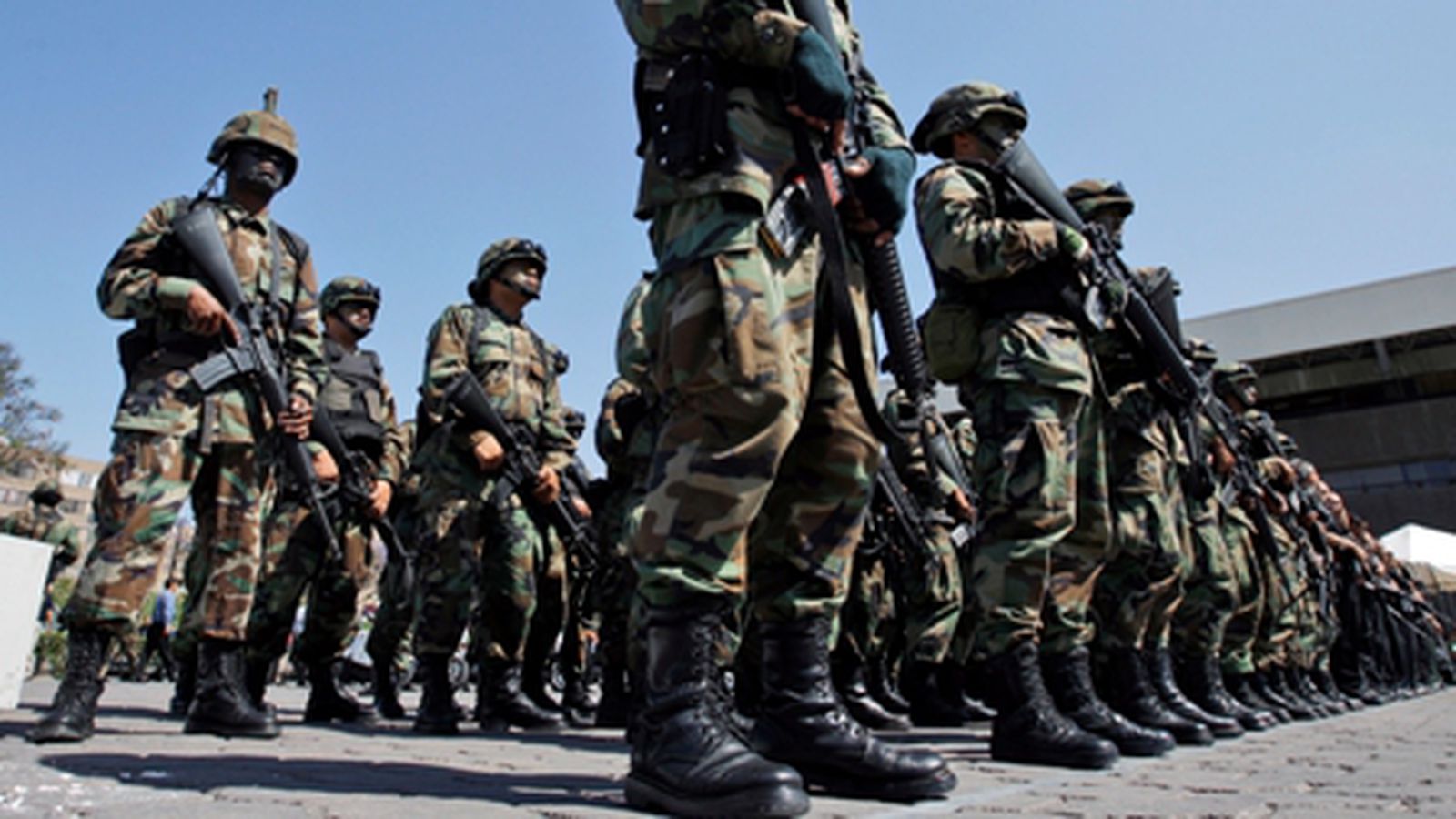 Falast eftir fyrrum hermönnum í smyglverkefni - Vísir