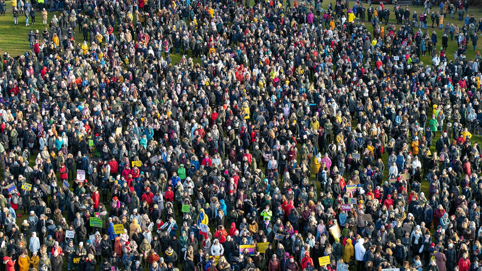 Sam­komu­bann hefur nú tekið gildi - Vísir