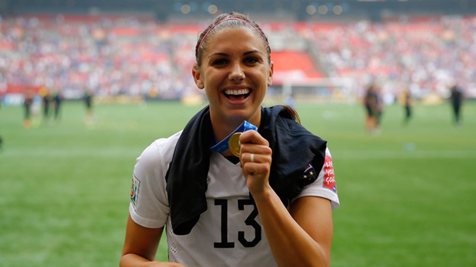 Alex Morgan andlit FIFA 16 - Vísir
