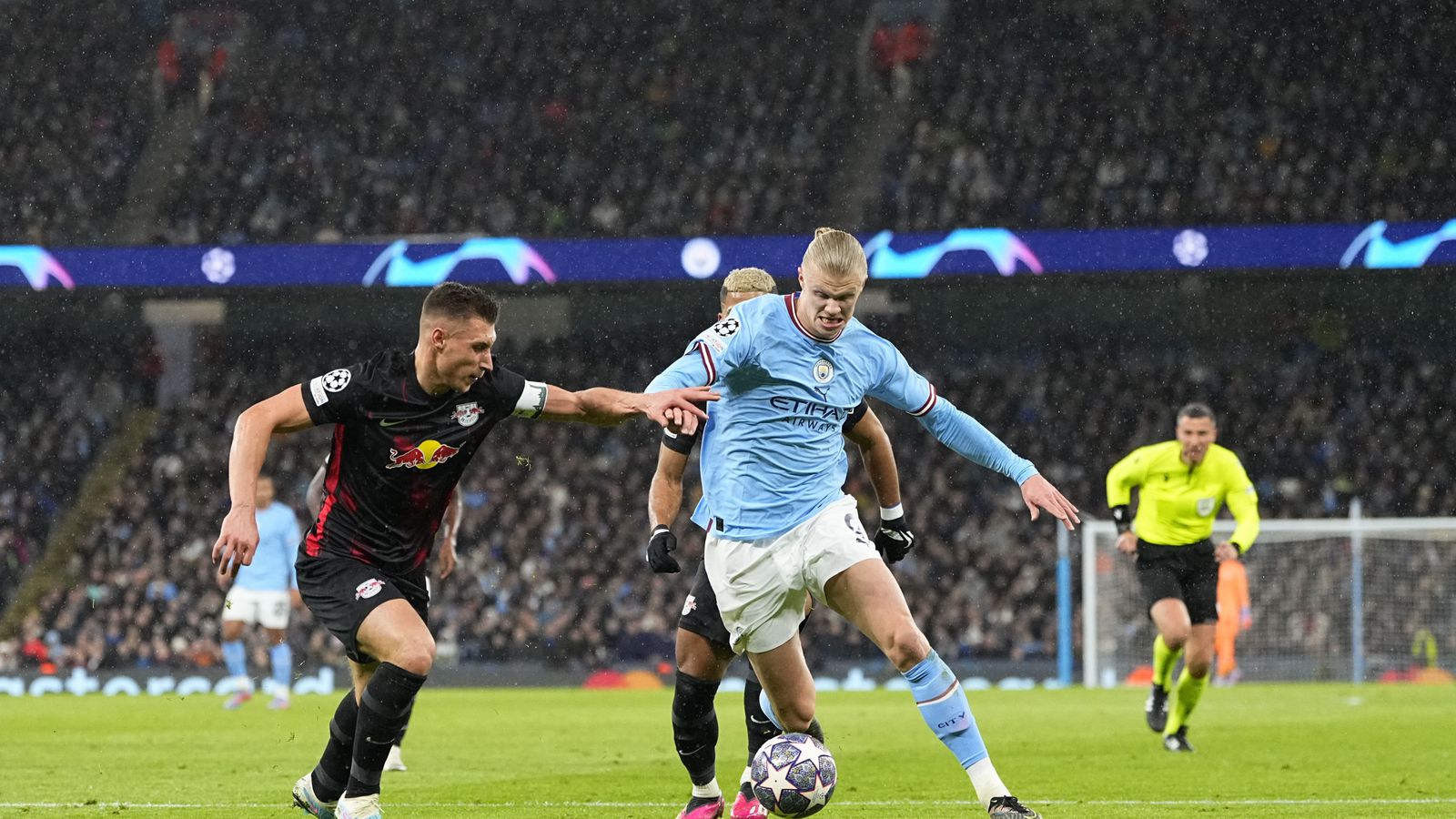 Heilindi fótboltans geti verið í hættu - Vísir