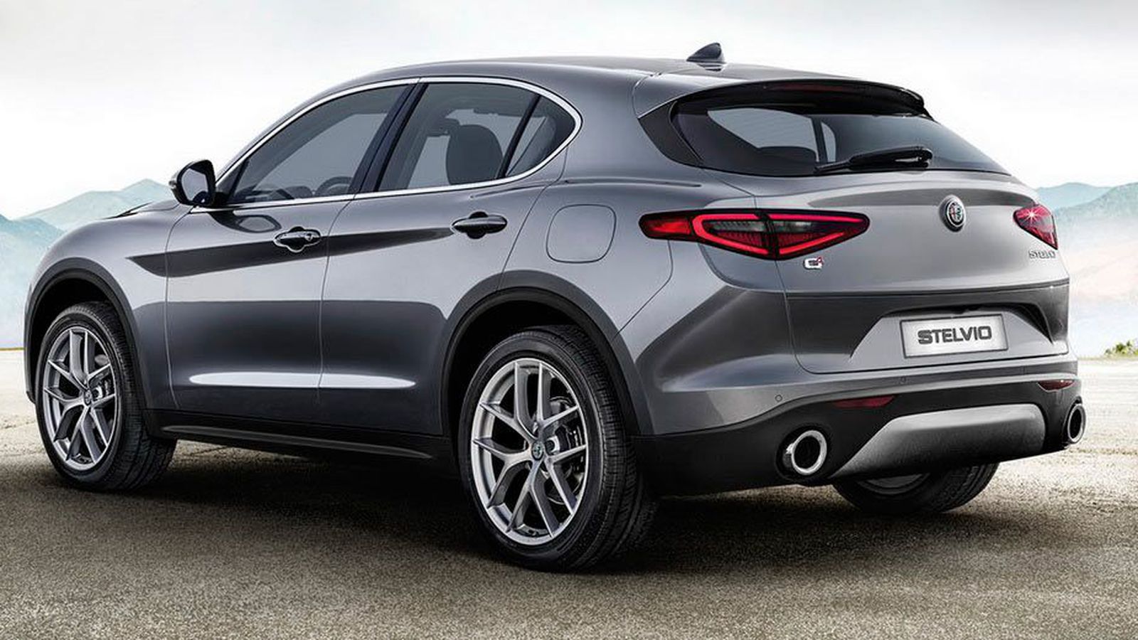 Sjö sæta Alfa Romeo jeppi með mild-hybrid aflrás - Vísir