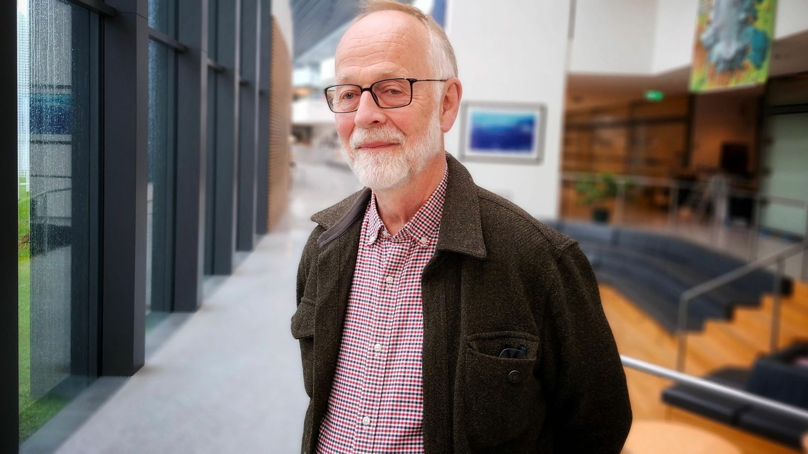 Ekki æski­legt að hafa fólk í bænum - Vísir