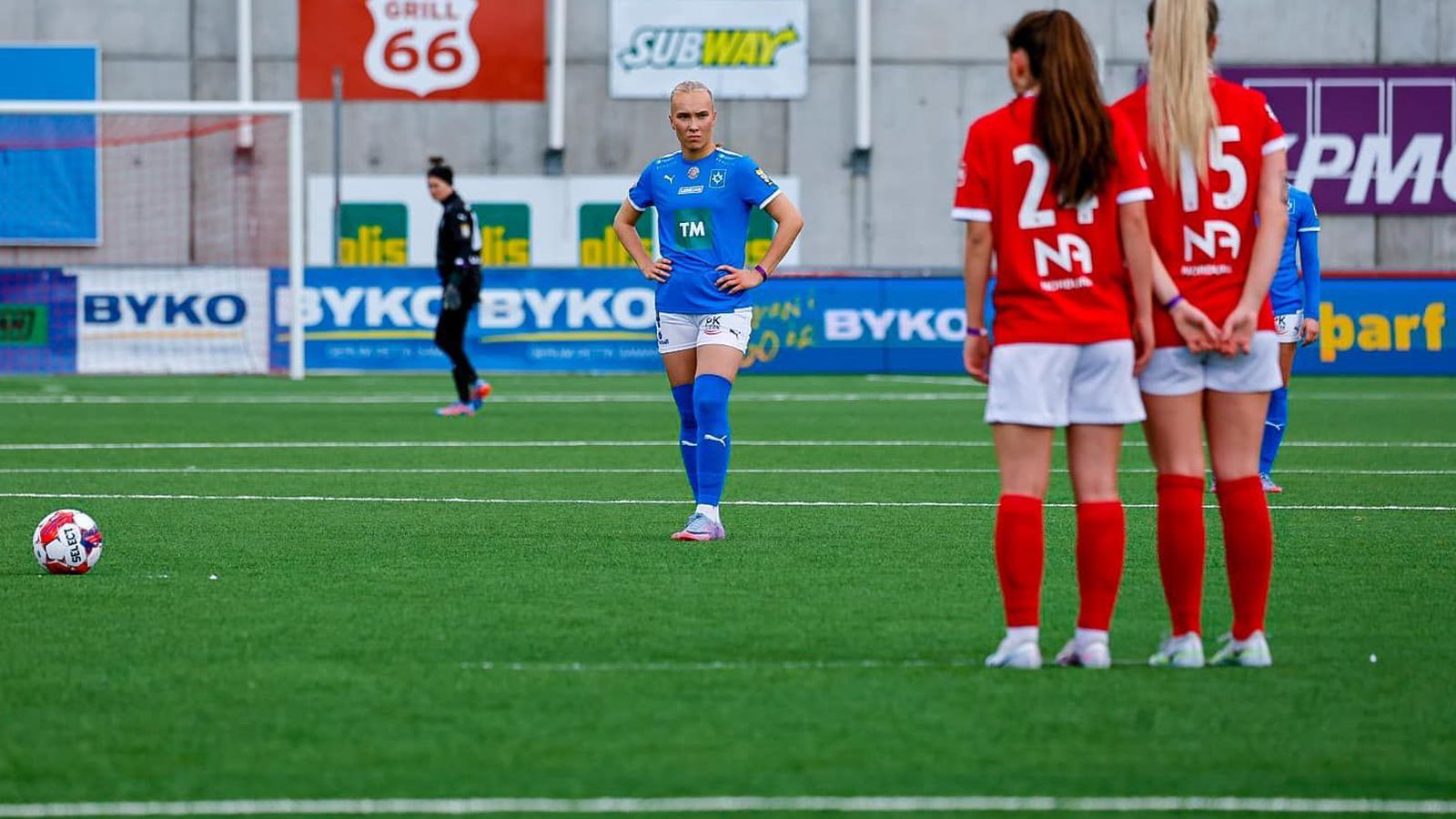 Umfjöllun og viðtöl: Stjarnan-Valur 2-0 | Stjörnu­konur kláruðu Ís ...