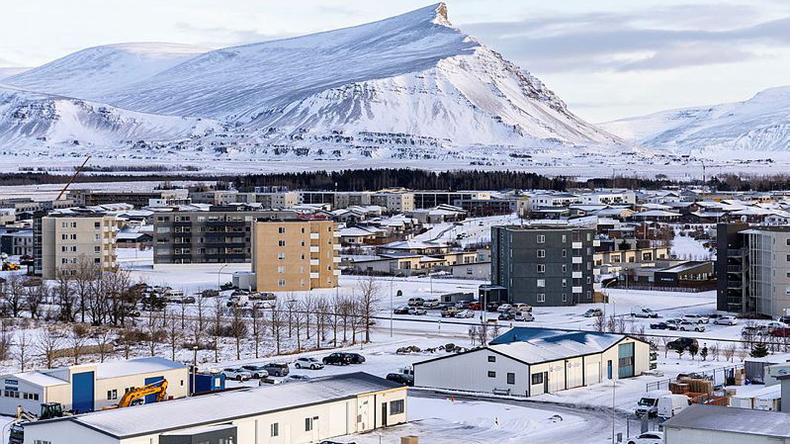 Hand­tekinn á Akra­nesi grunaður um nauðgun - Vísir