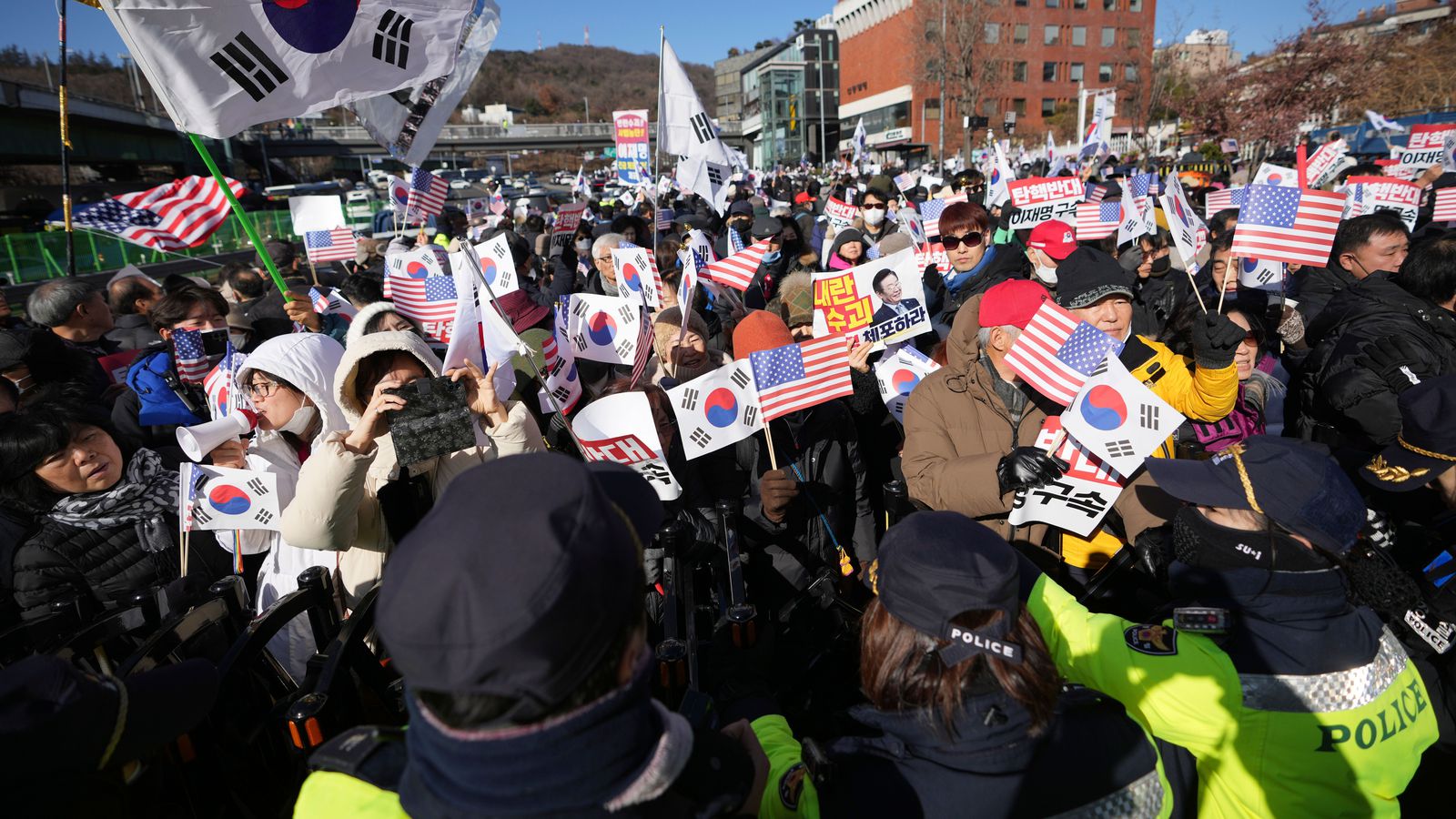 Handtökuheimild á hendur for­setanum sam­þykkt - Vísir