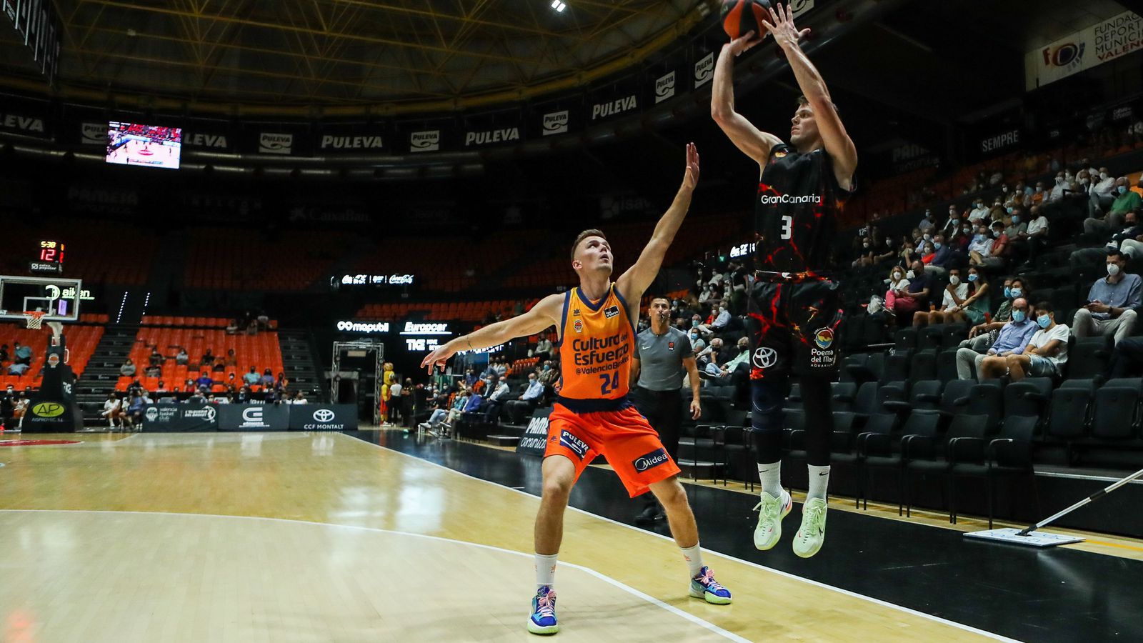 Martin átti fínan leik í naumu tapi - Vísir