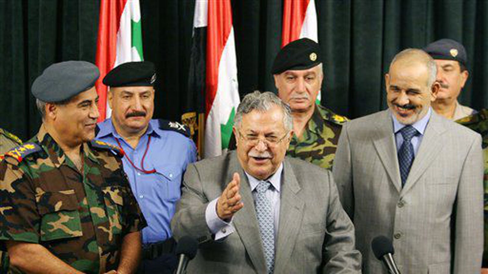 Íraskar her- og lögreglusveitir munu taka við öryggisgæslu í Írak - Vísir