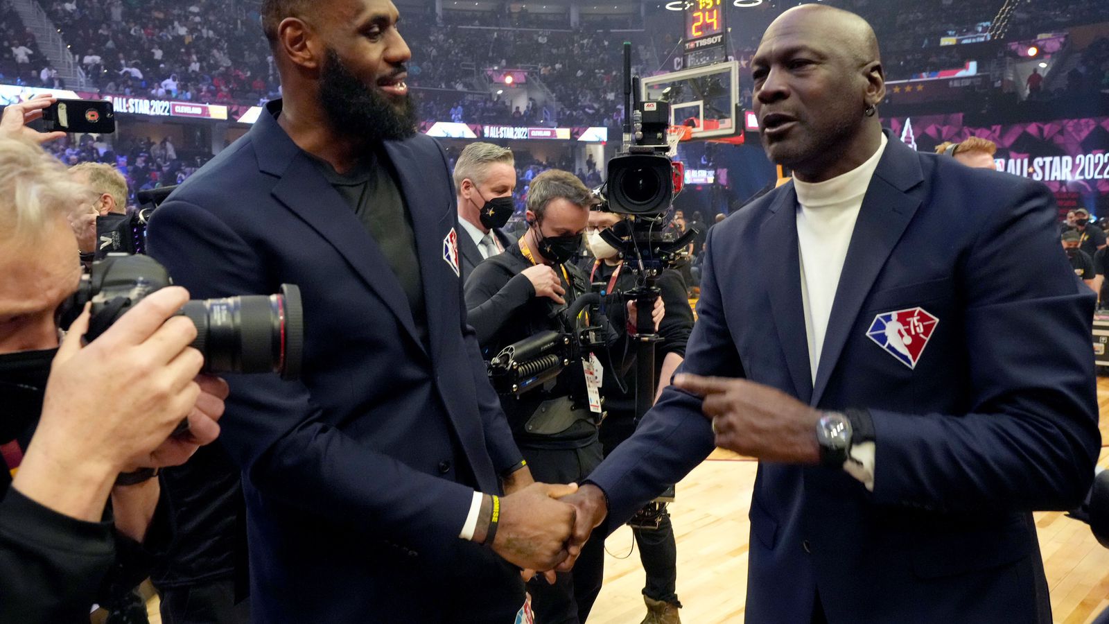 LeBron opnar sig um sam­bandið við Jordan: „Við tölum ekki saman“ - Vísir