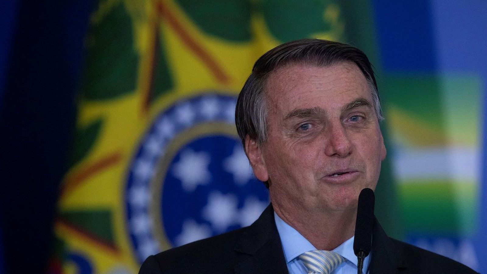 Dauðsföll ná nýjum hæðum og Bolsonaro segir fólki að hætta að væla - Vísir
