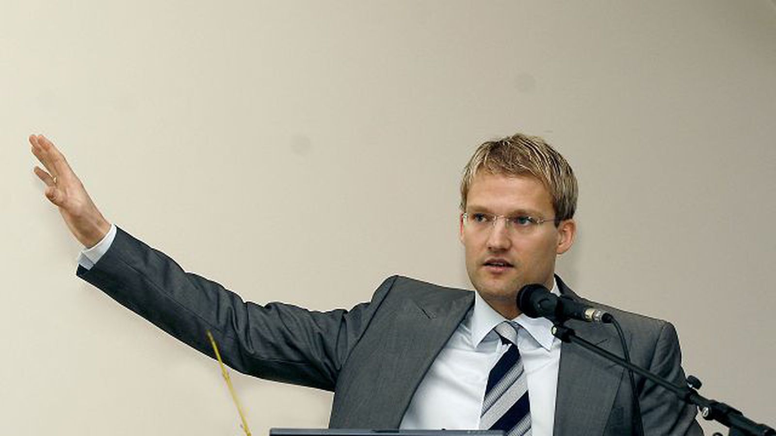 Róbert Wessman fékk 12,2 milljarða - Vísir