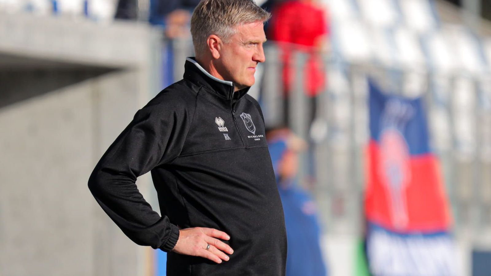 55 ára Rúnar smurði hann í skeytin með bæði hægri og vinstri - Vísir