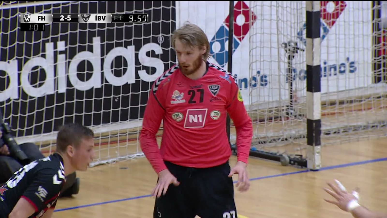 Aron Rafn og höfuðmeiðslin - Sjónvarp - Vísir