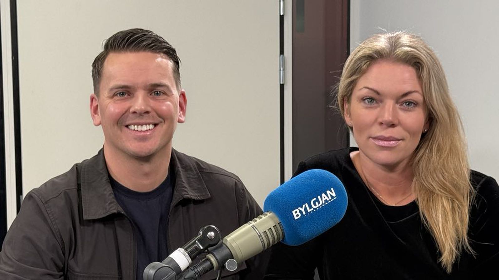 Fréttir vikunnar með Benna og Tobbu - Útvarp - Vísir