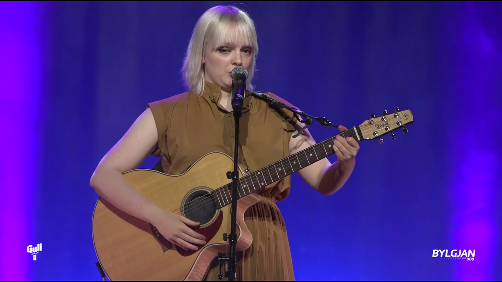 Una Torfa - Í löngu máli (Bylgjan órafmögnuð) - Sjónvarp - Vísir