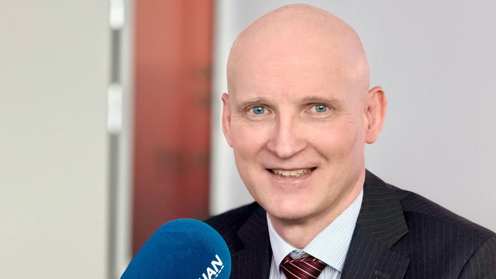 Ætlar að skipa starfshóp til að skoða kosti og galla strandflutninga - vill niðurstöður fyrir ...